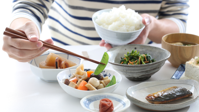 食べ物で背が伸びるって本当？身長にまつわるQ＆A｜MAJIDEマガジン